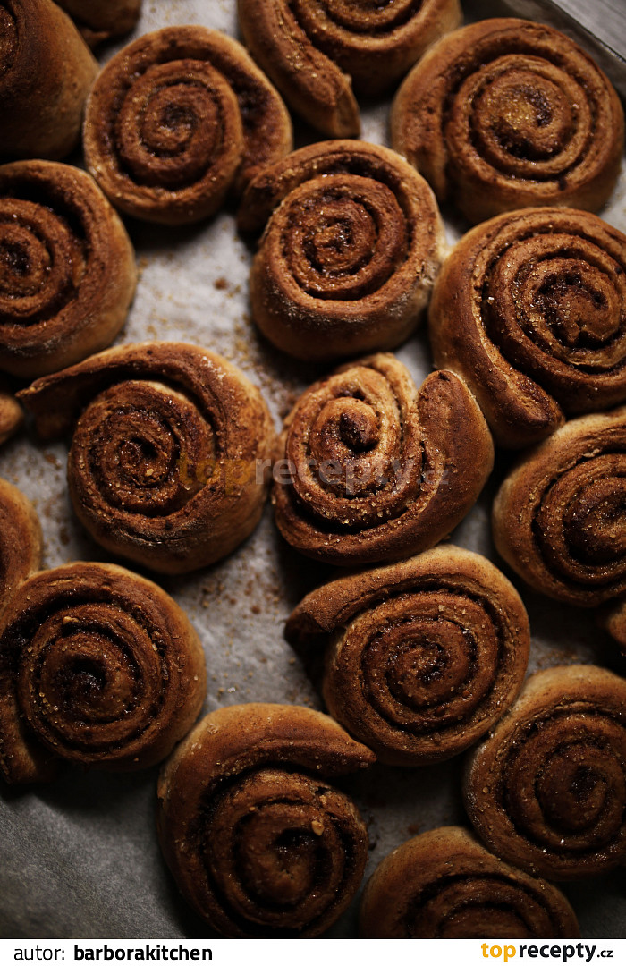 Skořicové šneky recept - TopRecepty.cz