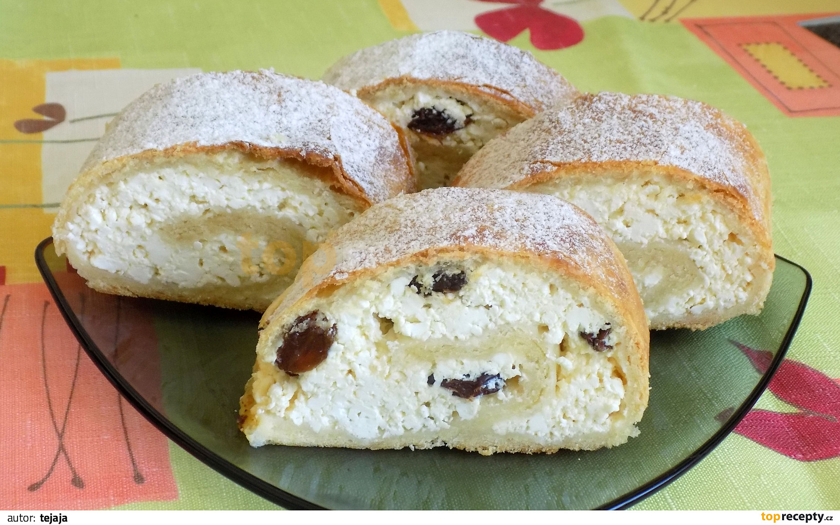 Tvarohový závin z olejového těsta recept - TopRecepty.cz