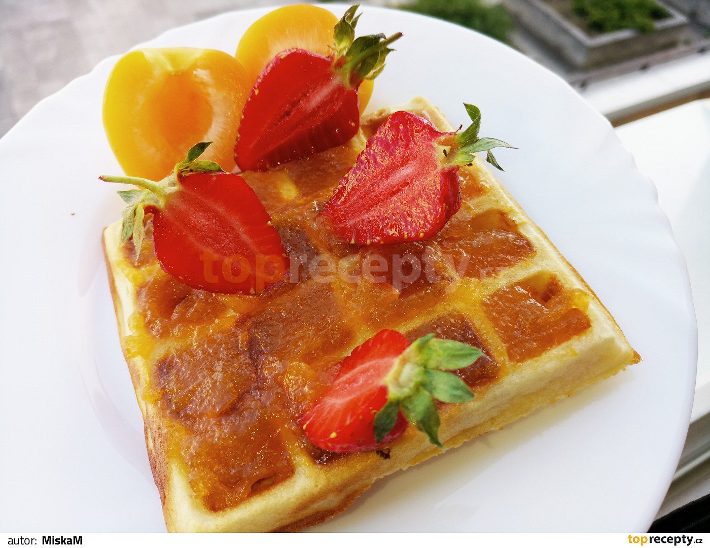 Křehké vafle recept - TopRecepty.cz