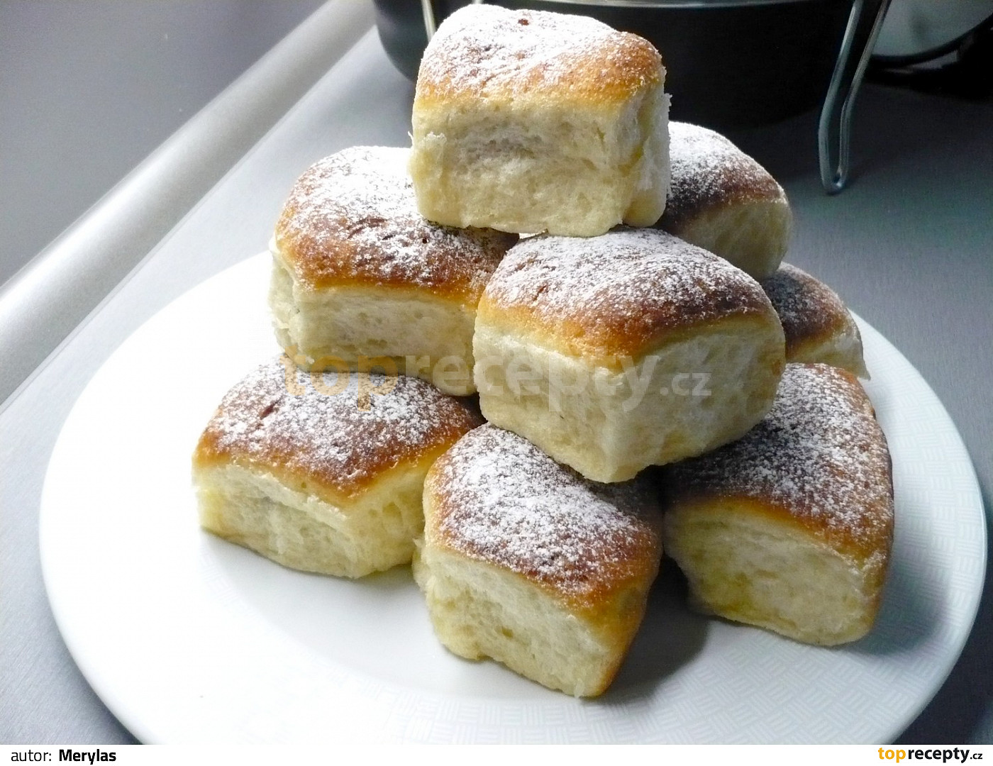 Povidlové buchty pečené v remosce recept - TopRecepty.cz