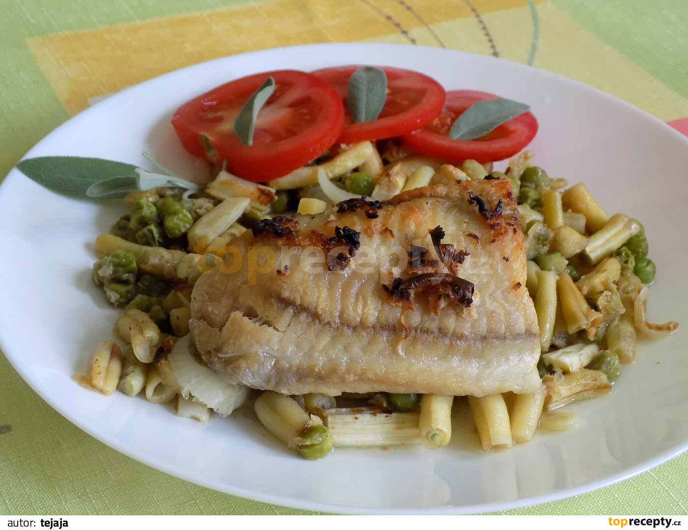 Ryba zapečená se zeleninou recept - TopRecepty.cz