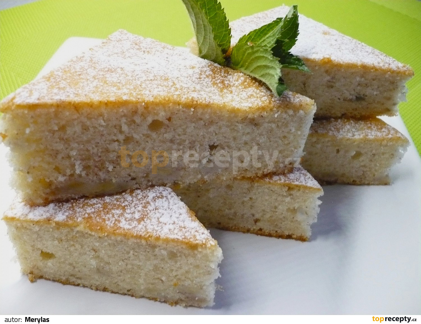 Nadýchaná banánová buchta recept - TopRecepty.cz