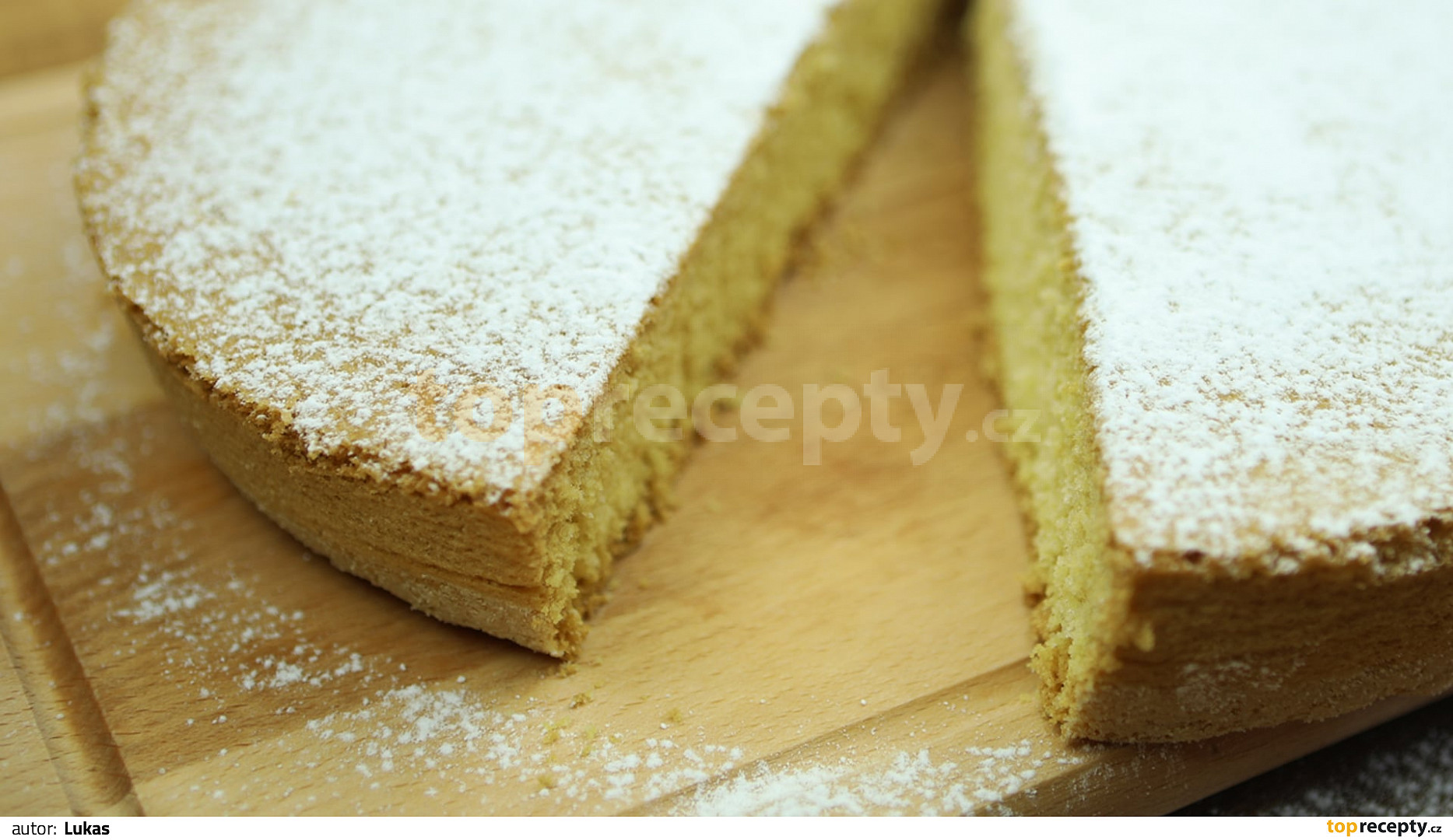 Olejový korpus na dort recept - TopRecepty.cz