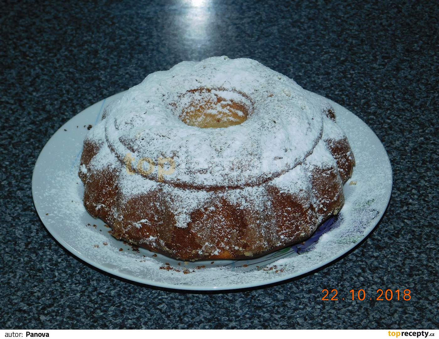 Banánová vláčná bábovka - TopRecepty.cz