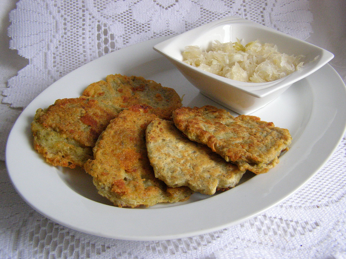 Bramboráčky s tvarůžky recept - TopRecepty.cz