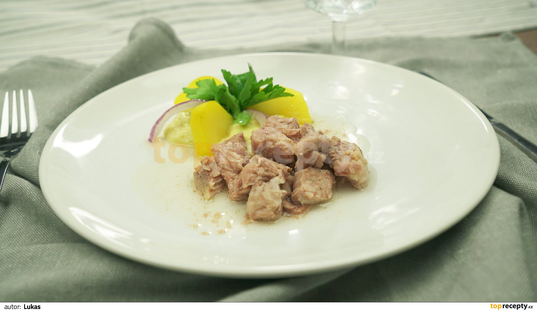 Zavařené vepřové maso recept - TopRecepty.cz