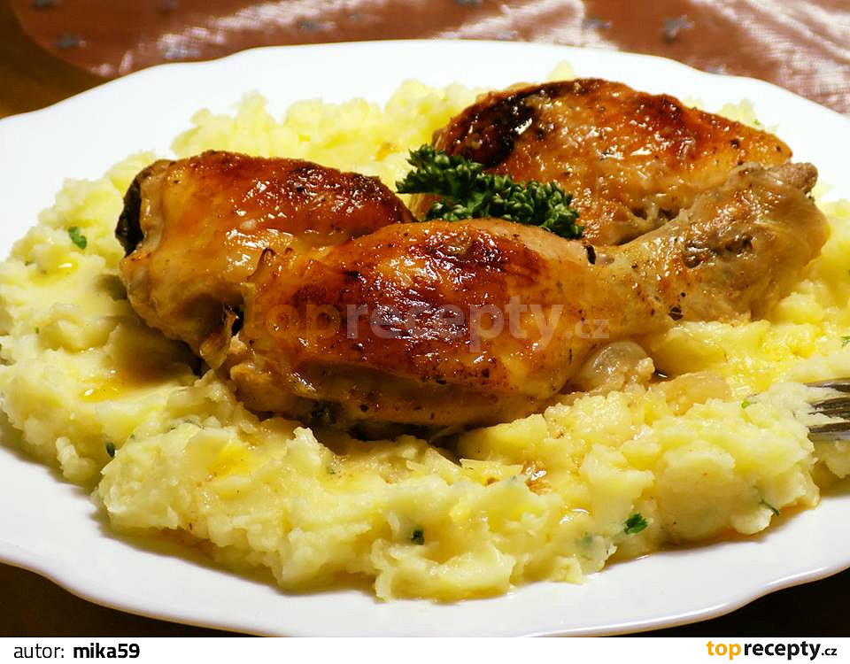 Kuře pečené na dvojím celeru recept - TopRecepty.cz