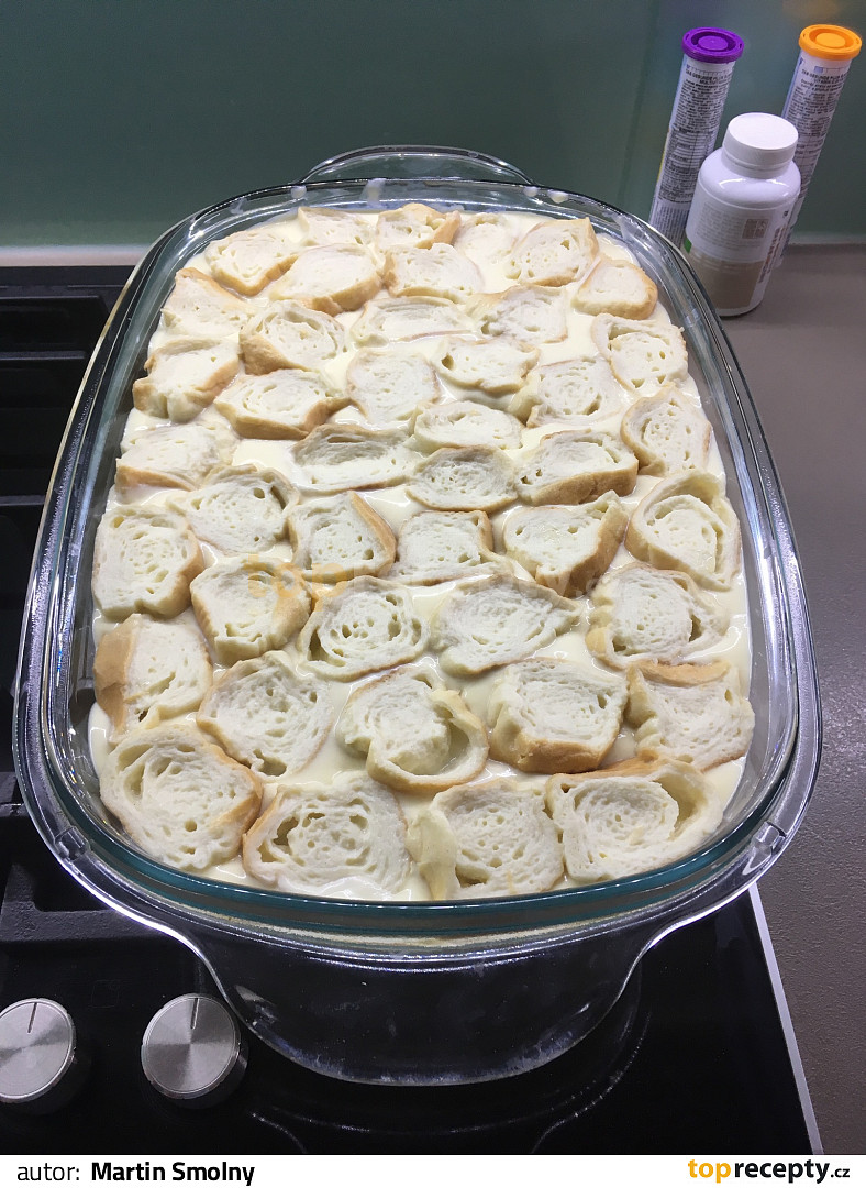 Pochoutková žemlovka - TopRecepty.cz