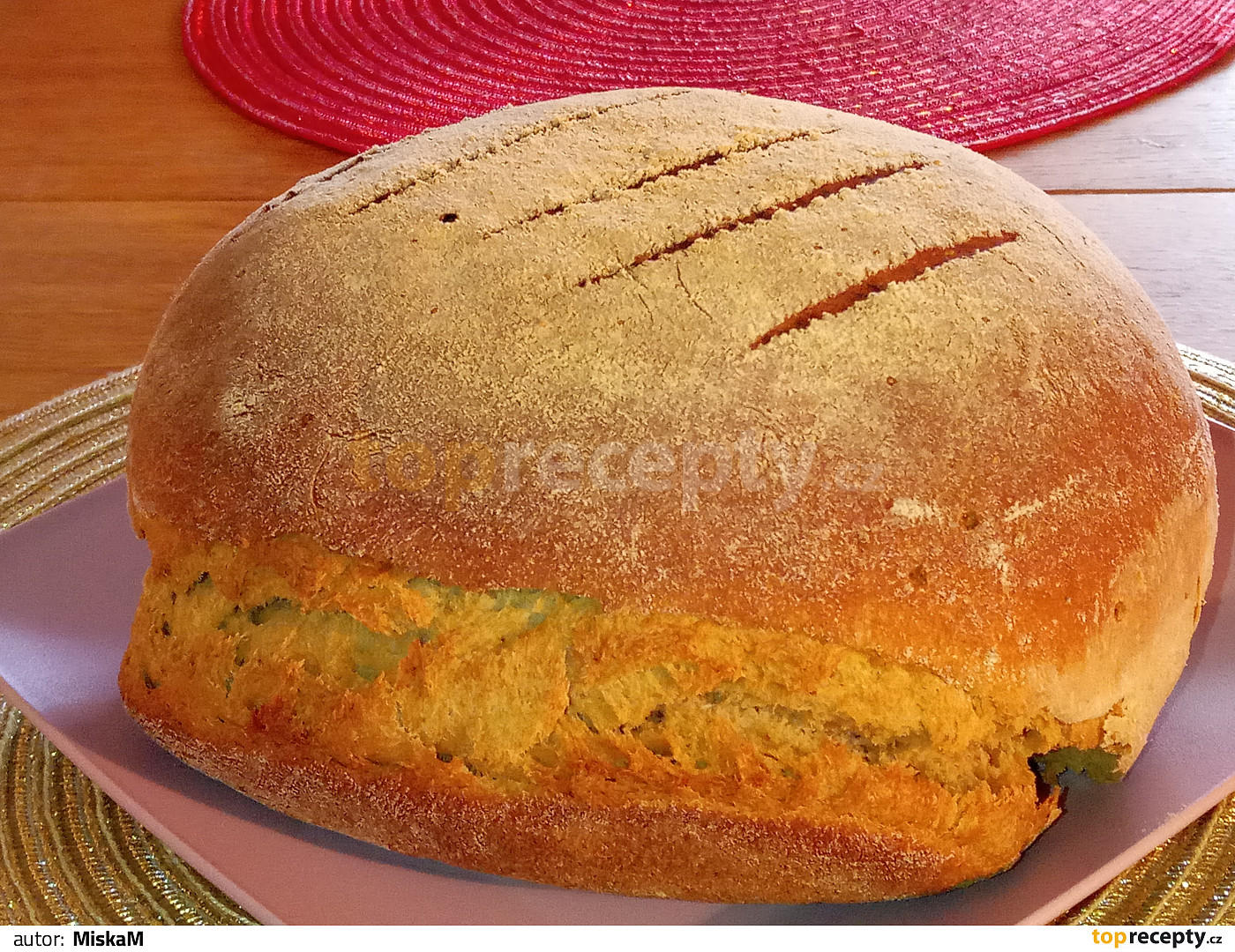 Kmínový chléb z podmáslí recept - TopRecepty.cz