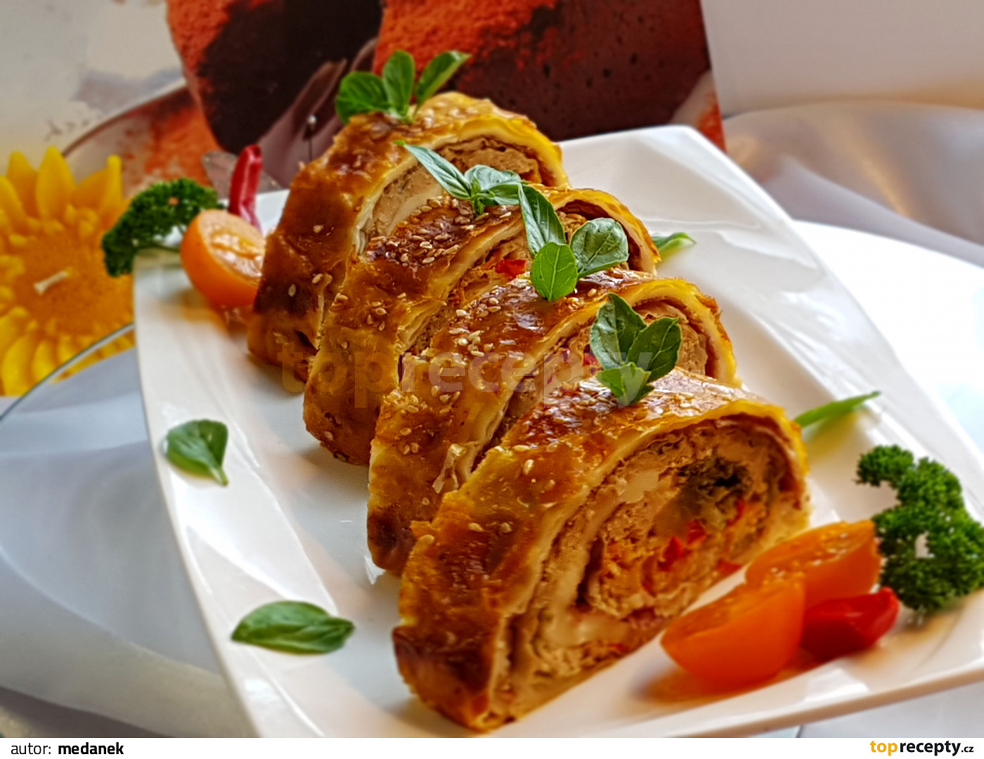 Kapustovo-masová slaná roláda recept - TopRecepty.cz