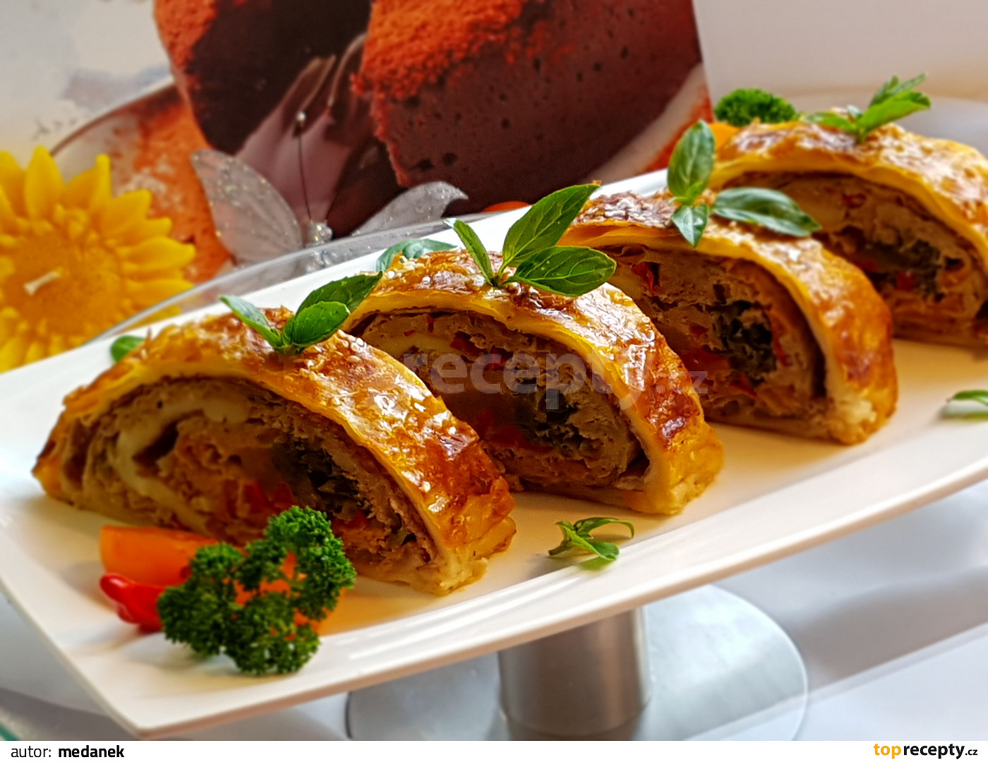 Kapustovo-masová slaná roláda recept - TopRecepty.cz