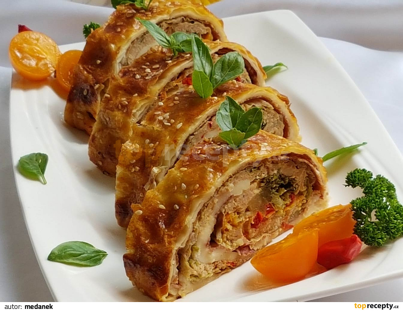 Kapustovo-masová slaná roláda - TopRecepty.cz