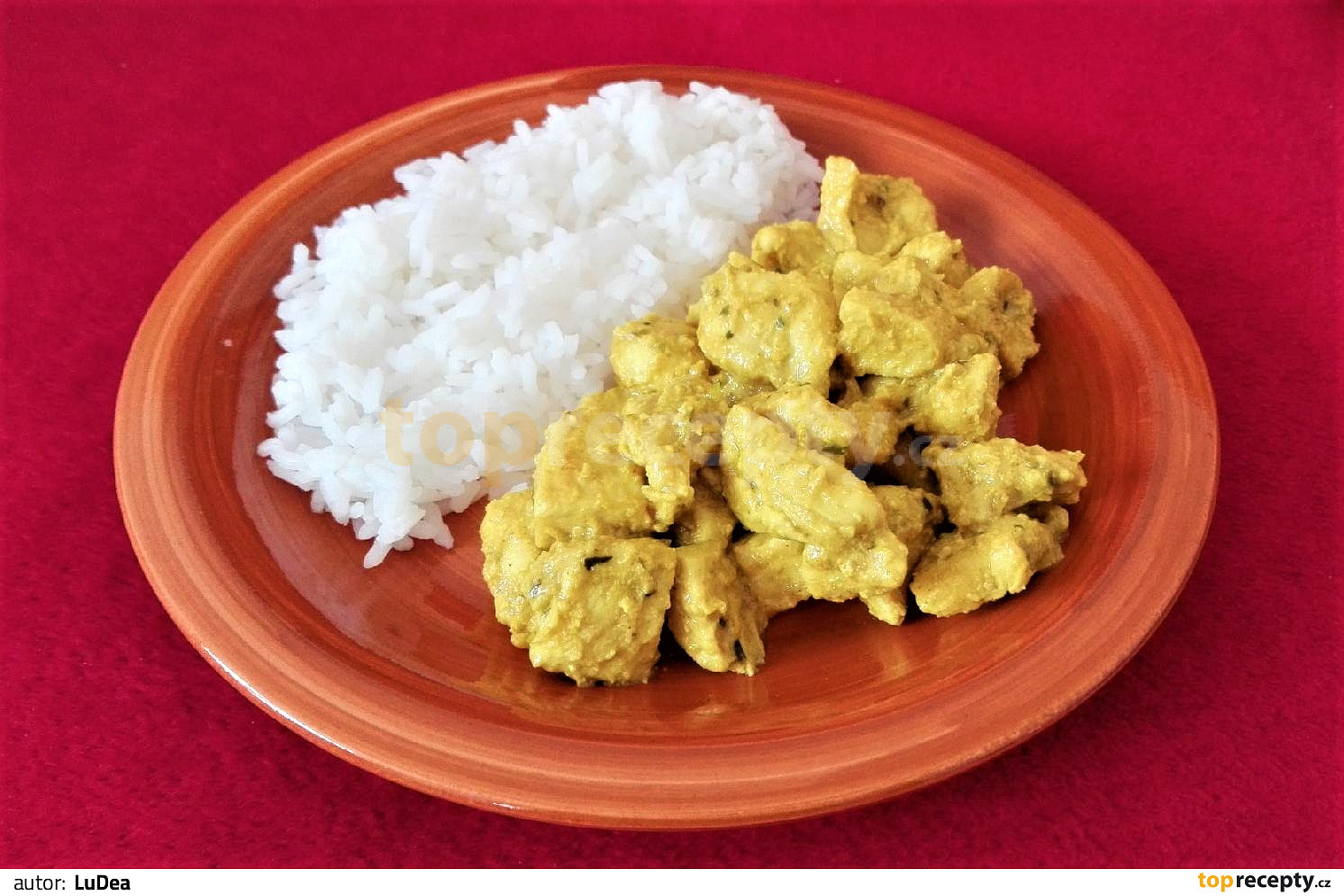 Kuřecí kousky na kari s hořčicí recept - TopRecepty.cz