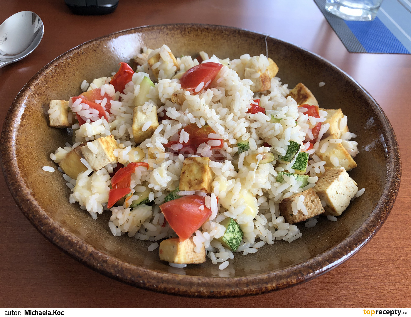 Tofu rizoto se zeleninou recept - TopRecepty.cz