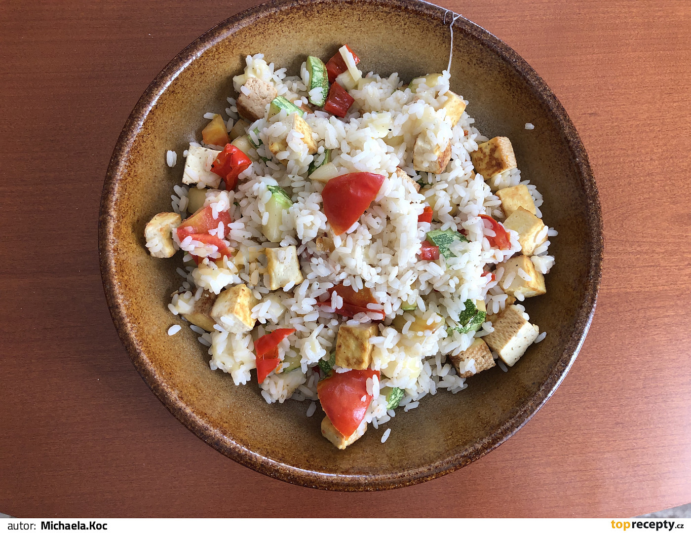 Tofu rizoto se zeleninou recept - TopRecepty.cz