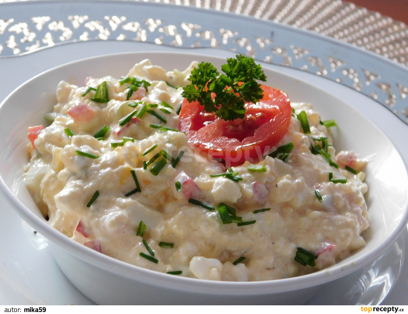 Cottage pomazánka s tvarůžky recept - TopRecepty.cz