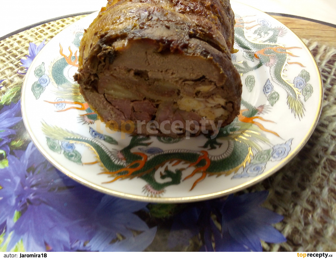 Kachní plněná roláda recept - TopRecepty.cz