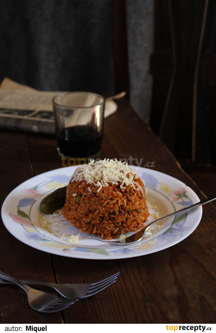 Dušené srbské rizoto s mletým masem - TopRecepty.cz