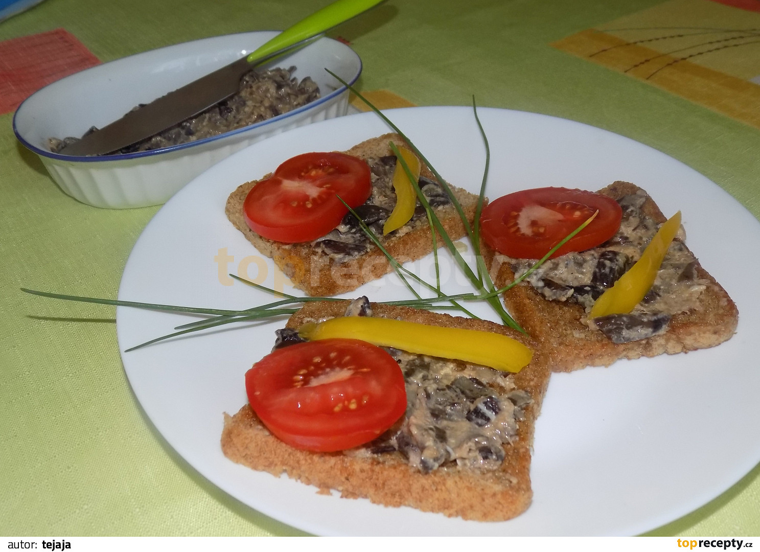 Jednoduchý "tatarák" z hub recept - TopRecepty.cz