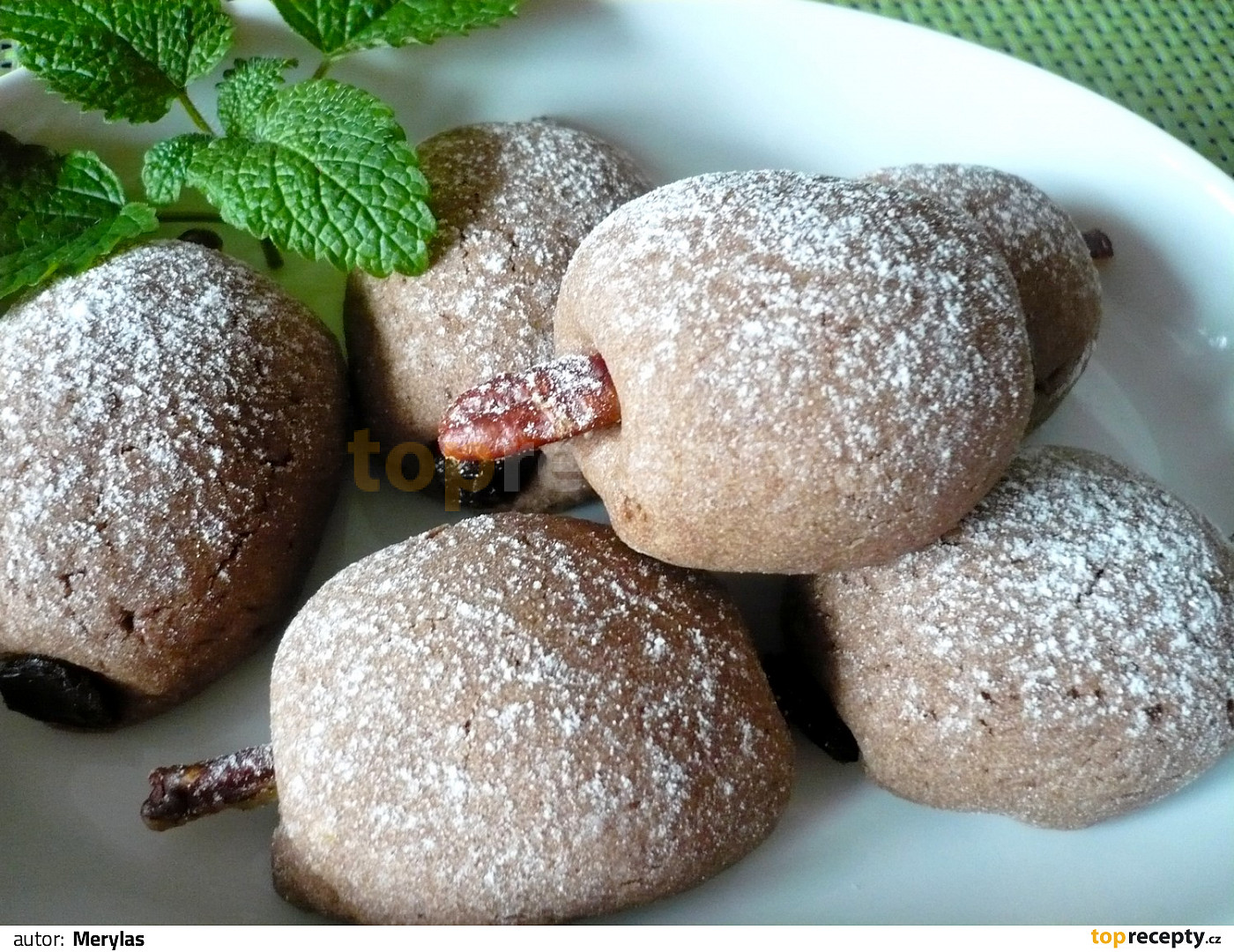 Plněná linecká jablíčka recept - TopRecepty.cz