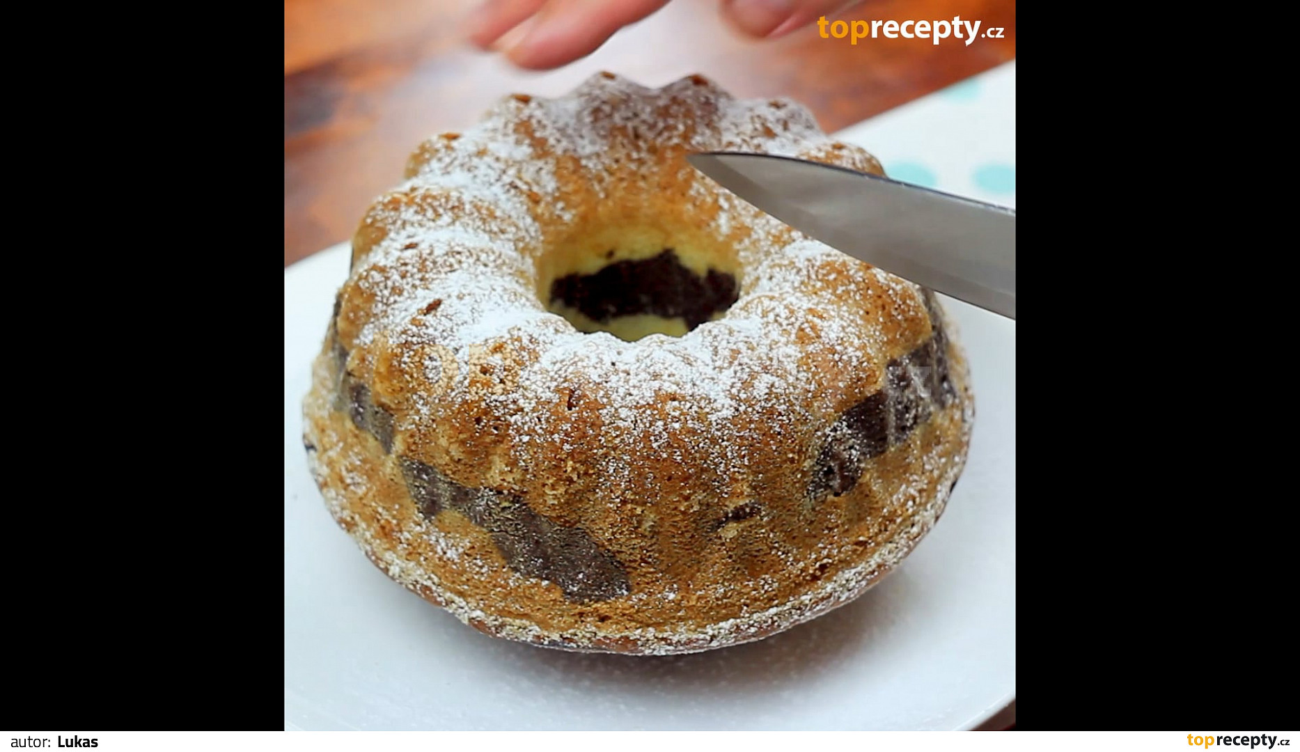 Hrnková bábovka - TopRecepty.cz