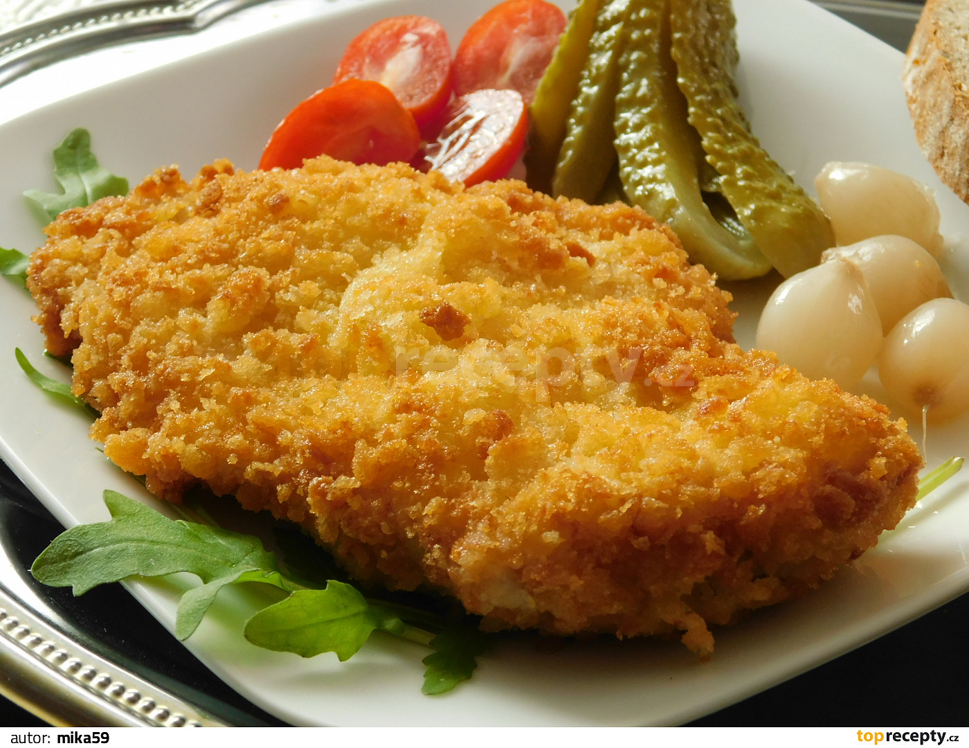 Kuřecí řízek v domácí "panko" strouhance recept - TopRecepty.cz