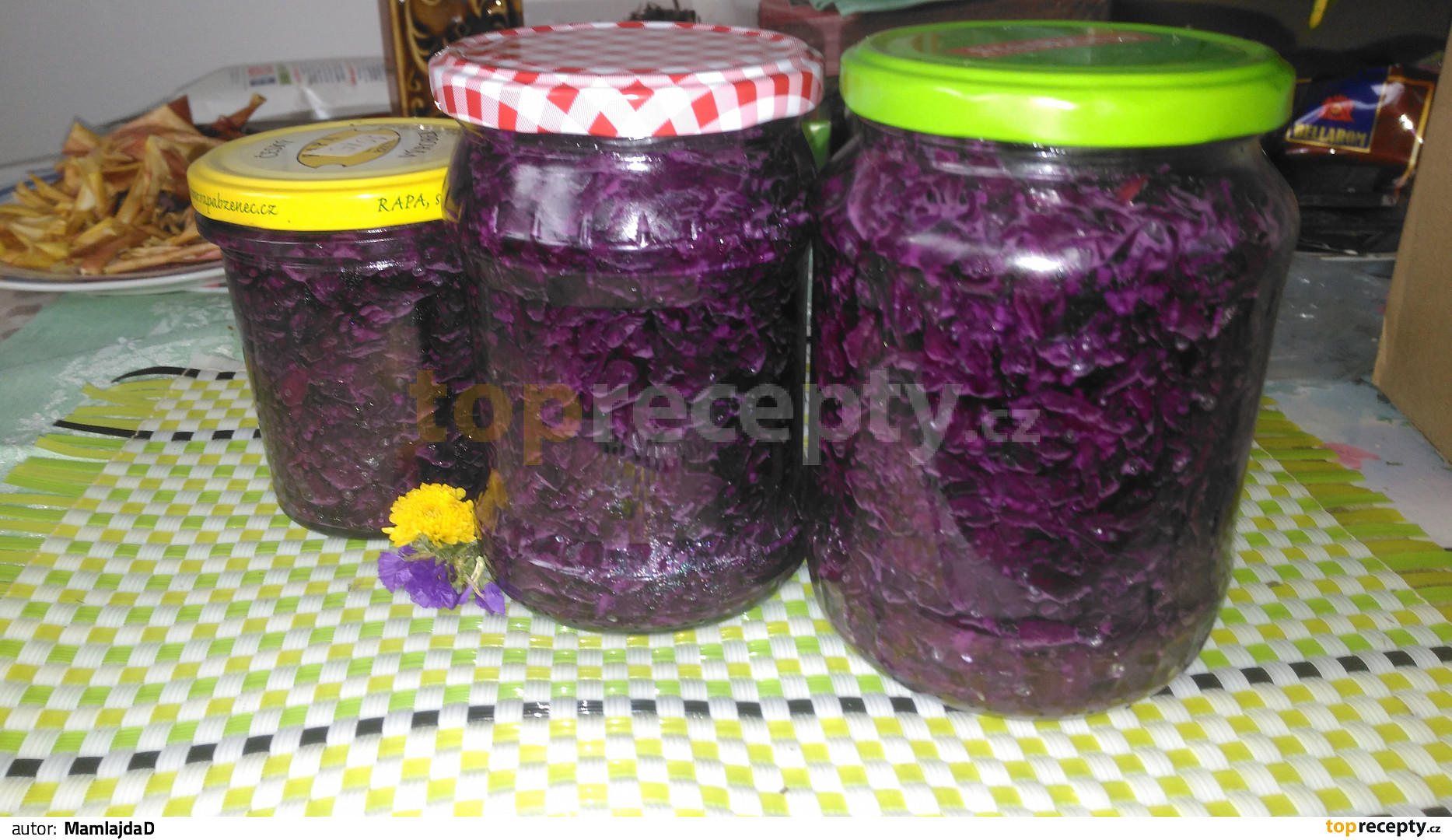 Červené zelí s křenem i na zimu recept - TopRecepty.cz