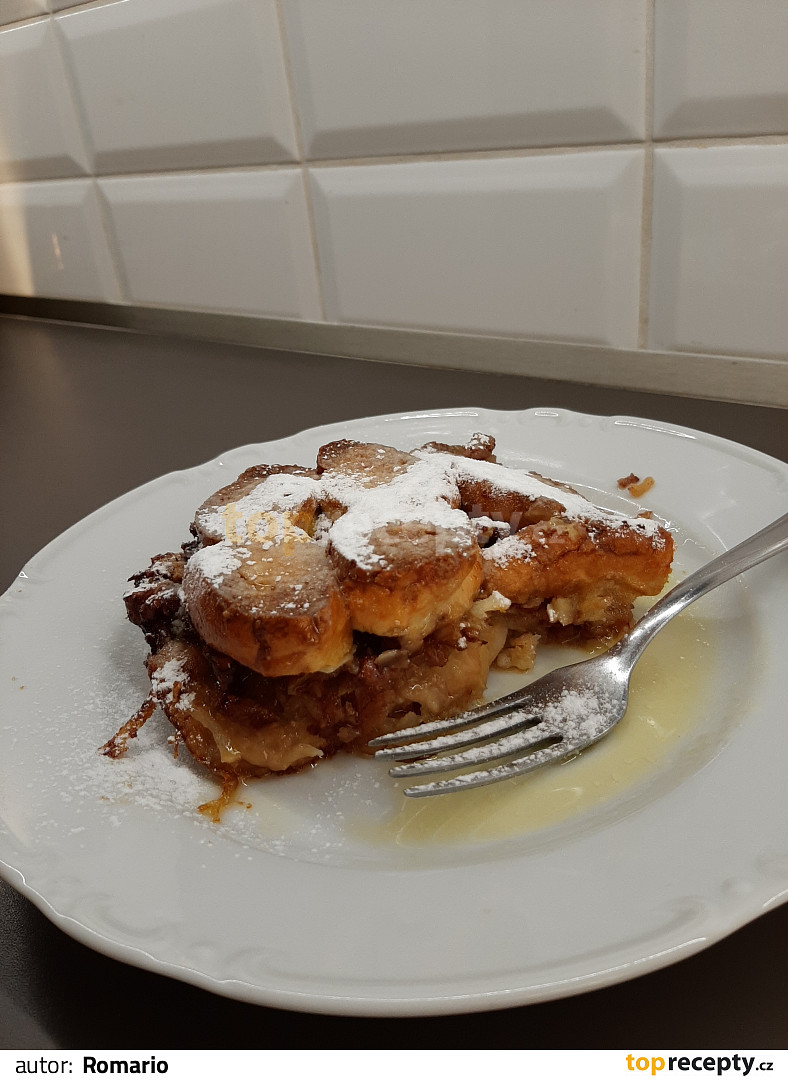 Jablková žemlovka recept - TopRecepty.cz