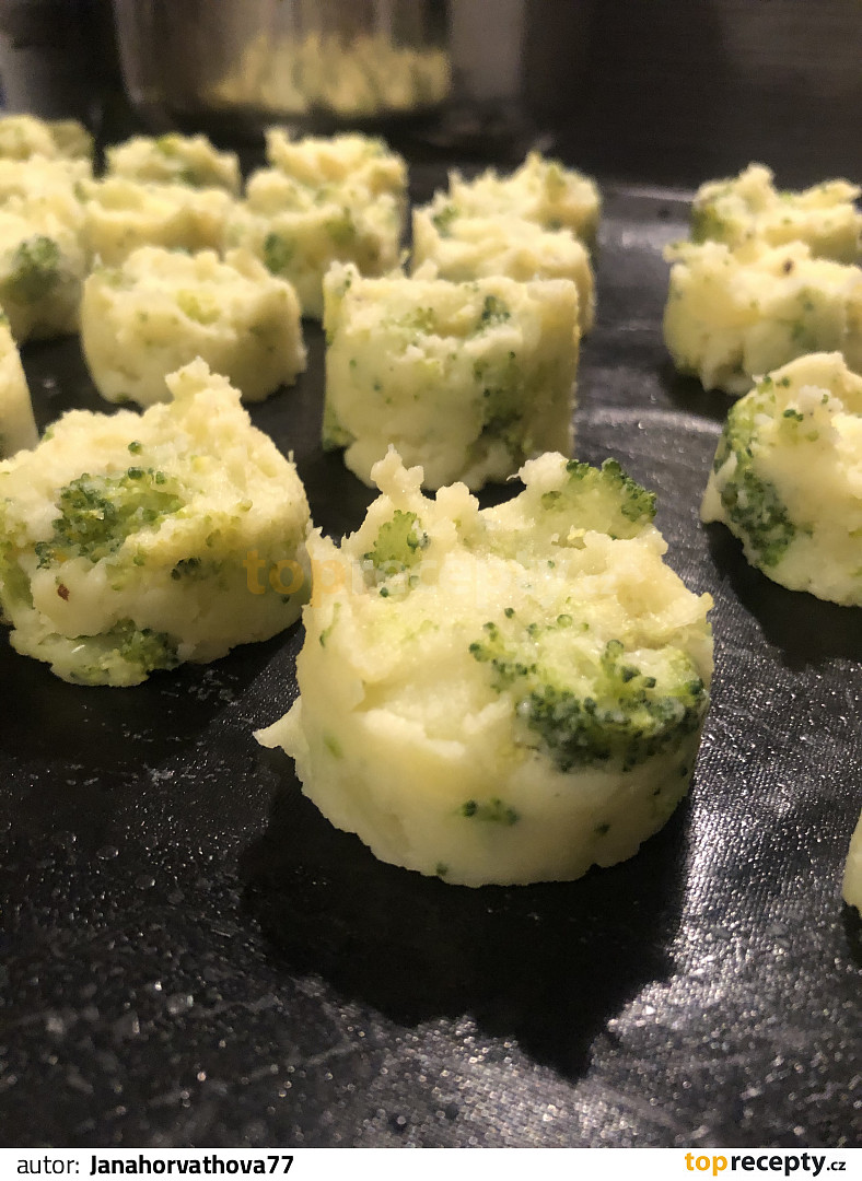 Gratinované brambory s brokolicí recept - TopRecepty.cz