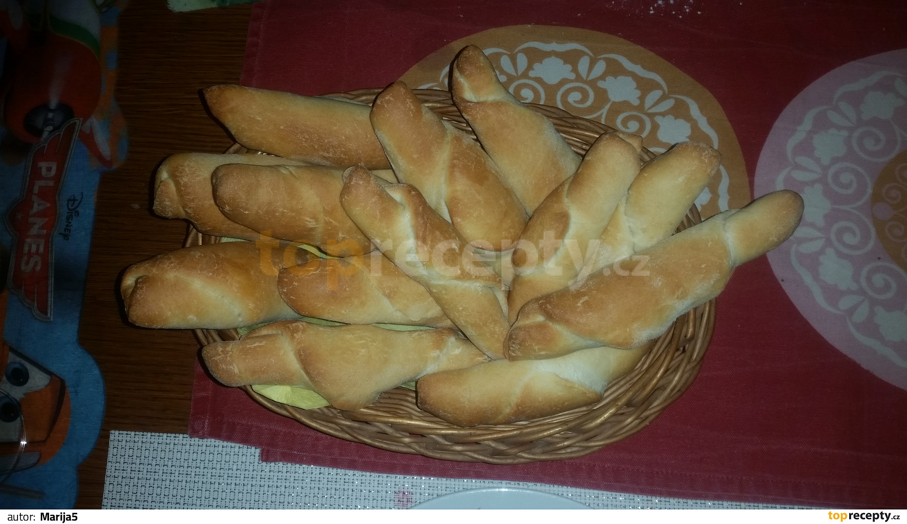 Klasické české rohlíky recept - TopRecepty.cz