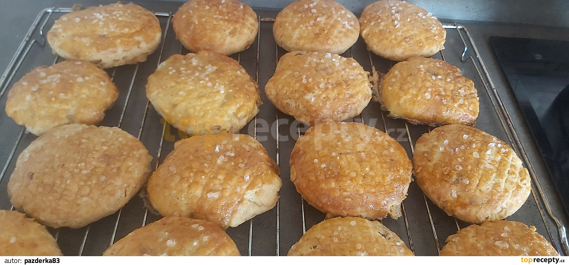 Škvarkové placky - top chuť recept - TopRecepty.cz
