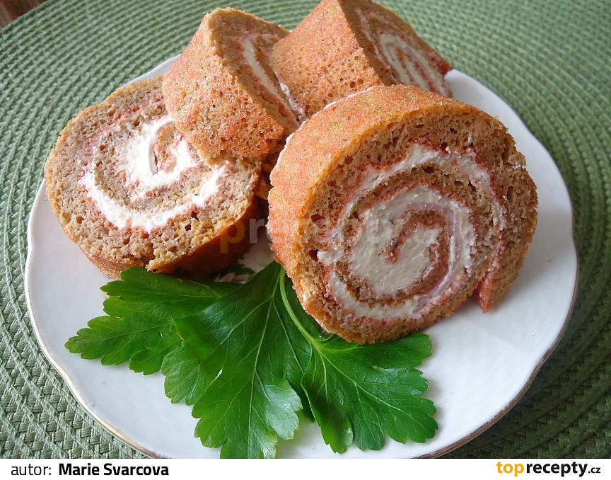 Slaná roláda s křenovým krémem recept - TopRecepty.cz