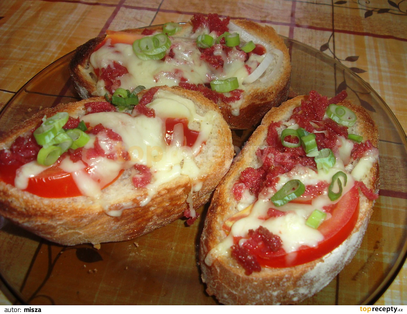 Křupavé chlebíčky obráceně recept - TopRecepty.cz