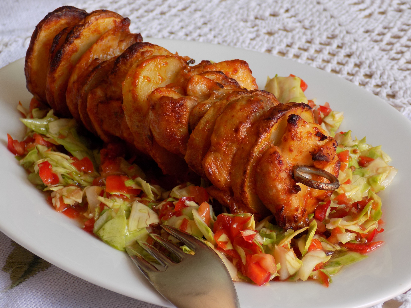 Bramborovo-kuřecí špízy z horkovzdušné fritézy recept - TopRecepty.cz