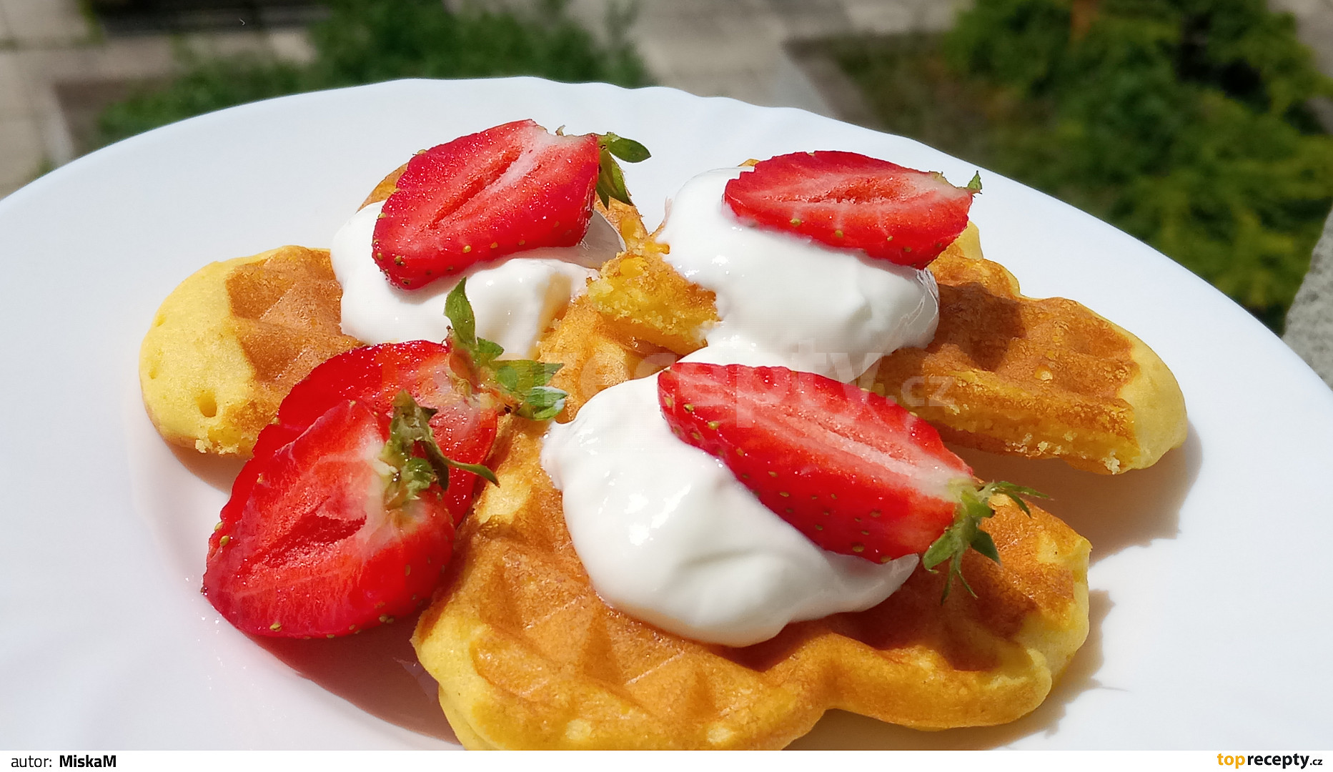 Kukuřičné vafle recept - TopRecepty.cz