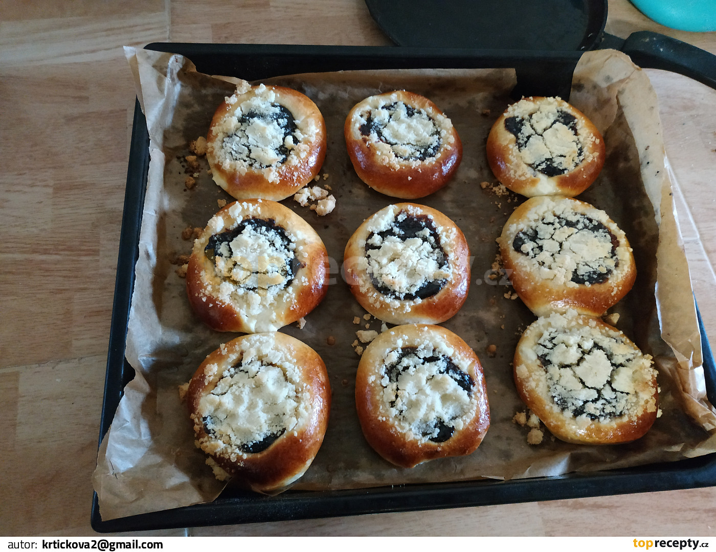 Olejové koláče recept - TopRecepty.cz