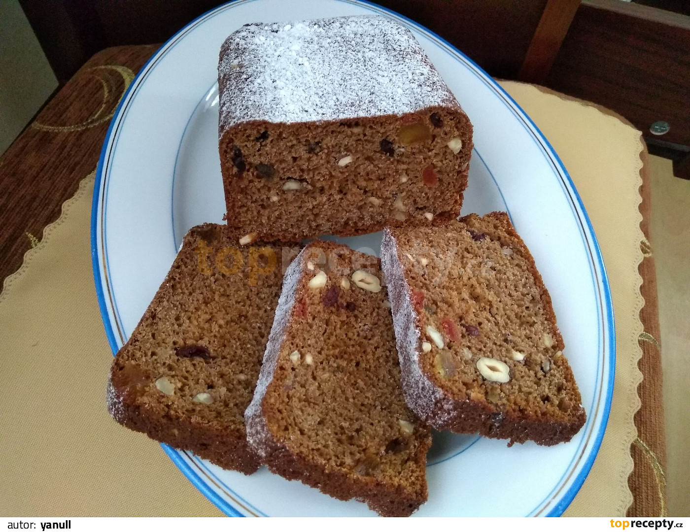 Cestovní perník recept - TopRecepty.cz