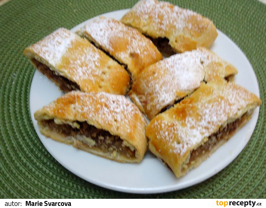 Obyčejný jablkový závin - TopRecepty.cz