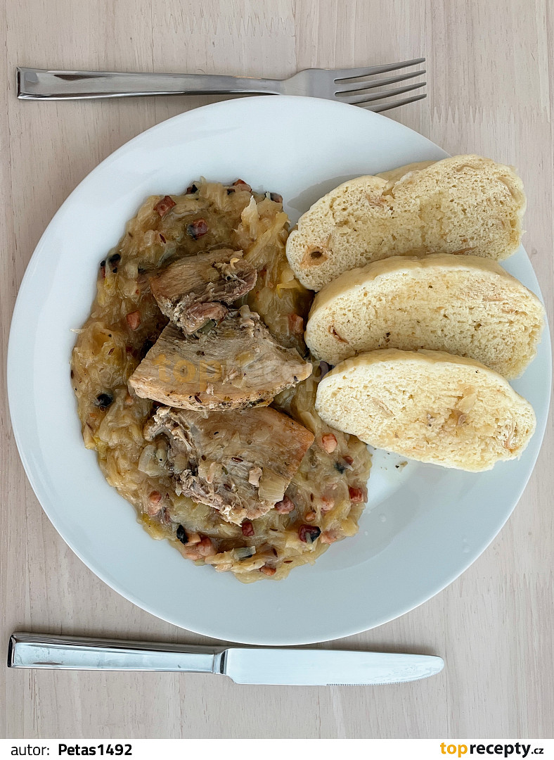 Jemné domácí houskové knedlíky - TopRecepty.cz