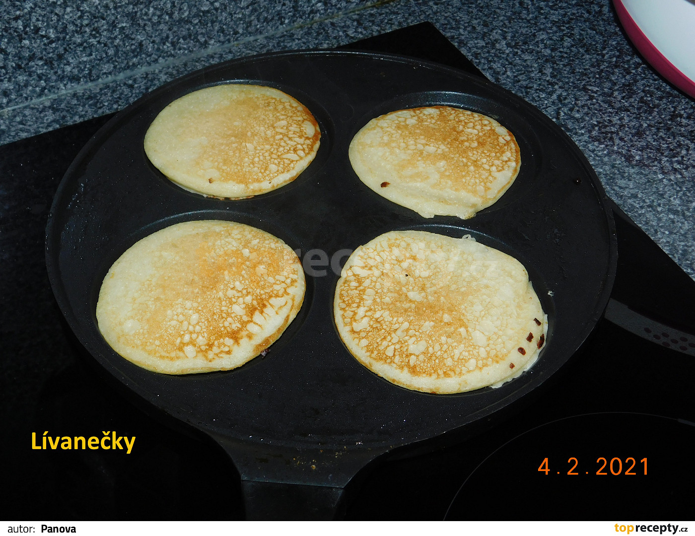 Kynuté lívanečky recept - TopRecepty.cz