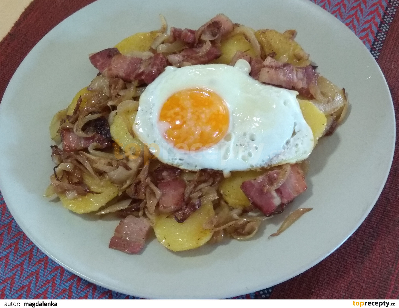 Tyrolské Gröstle recept - TopRecepty.cz