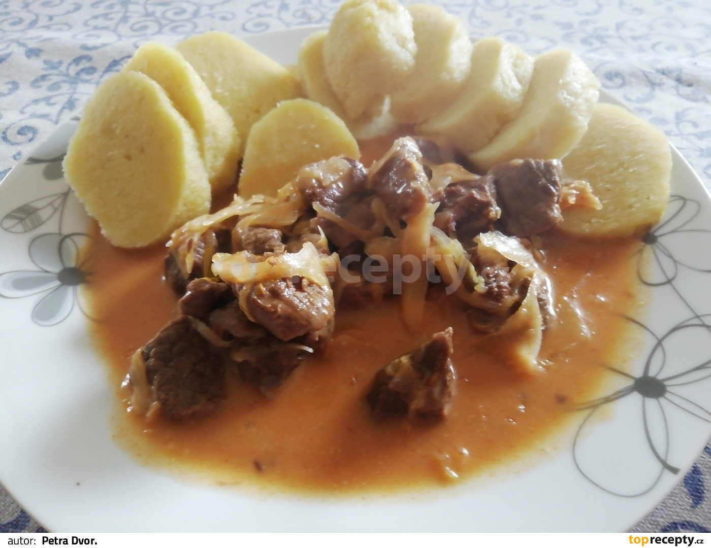 Segedínský guláš - TopRecepty.cz