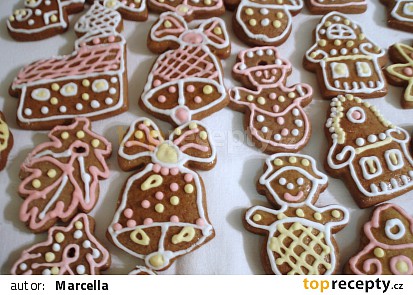 Vánoční perníčky recept - TopRecepty.cz