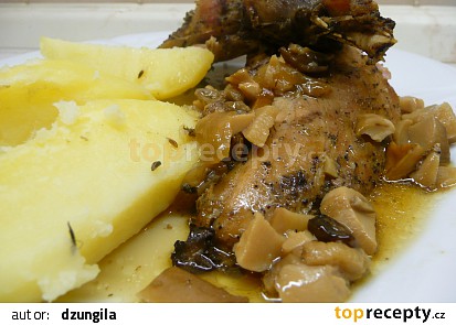 Pečený bažant na houbách recept - TopRecepty.cz